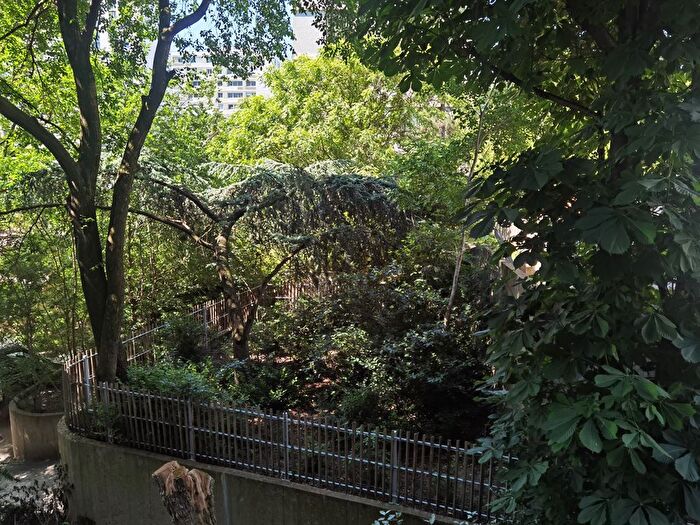 Paris 20ème, Belleville : Appartement 4 pièces à vendre