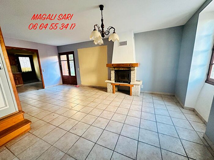 Maison à vendre - Cassagnoles - 6 pièces - 3 chambres