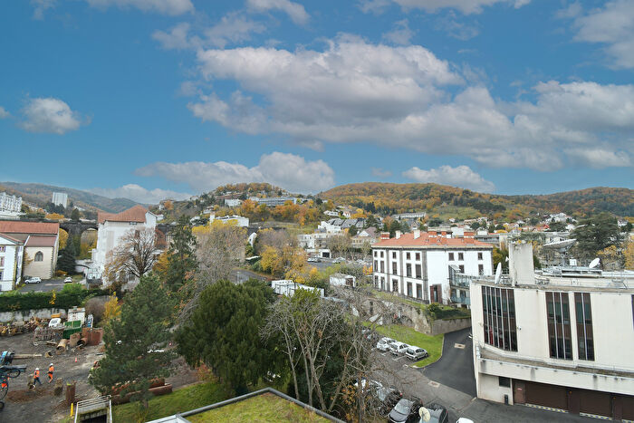 Appartement à vendre - Chamalières - 4 pièces - 3 chambres
