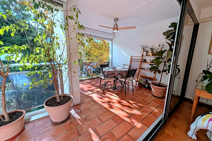 Appartement à vendre - Marseille e , Perier - 4 pièces - 3 chambres