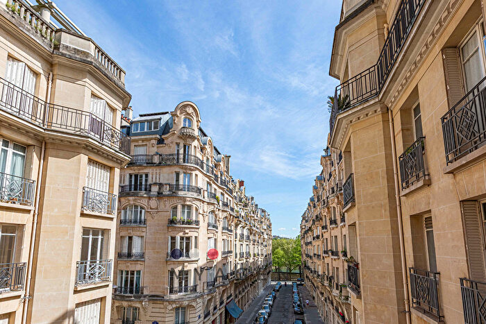 Appartement 2 pièces à Paris 16ème, Passy, Maison de la Radio, Muette-Sud, à vendre