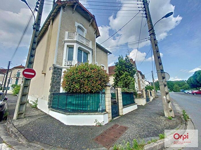 Appartement à louer - Montgacher-Cordeliers, Montluçon - 2 pièces - 1 chambre