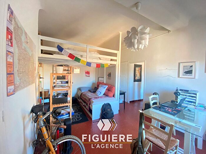 Appartement à louer - Centre Ville, Aix-en-Provence - 1 pièce