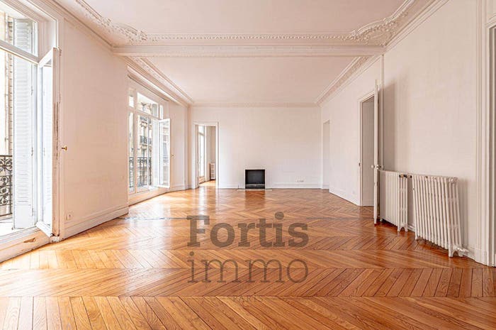 Appartement 5 pièces à Ecole Militaire, Paris 7ème arrondissement, à louer