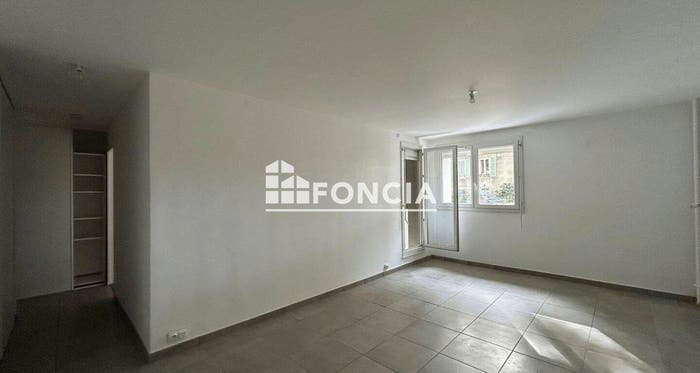 Appartement 3 pièces à louer à Vosne-Etete Noire, Neuville-sur-Saône