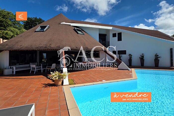 Maison à vendre - Case-Pilote - 7 pièces - 5 chambres