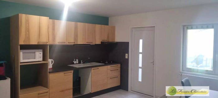 Maison 5 pièces à louer - Aigre