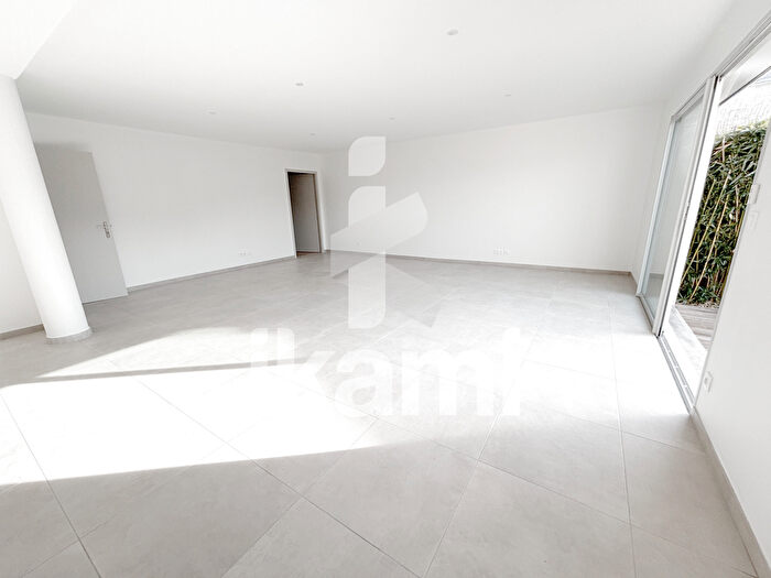 Appartement à vendre - Saint-Donat-sur-lHerbasse - 4 pièces - 3 chambres