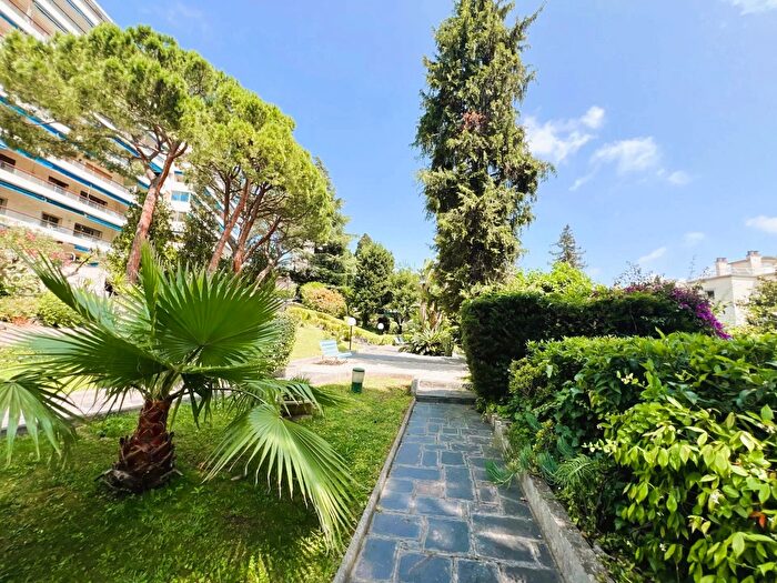 Appartement 3 pièces à vendre à Nice, Valrose