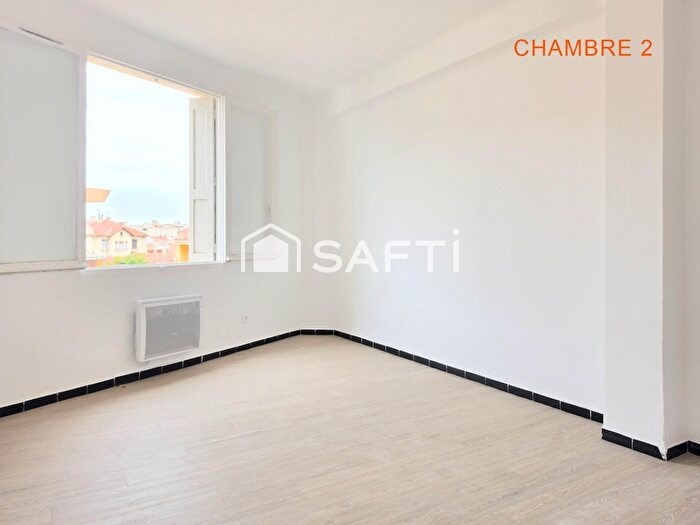 Appartement à vendre - Perpignan, Moyen-Vernet - 3 pièces - 2 chambres