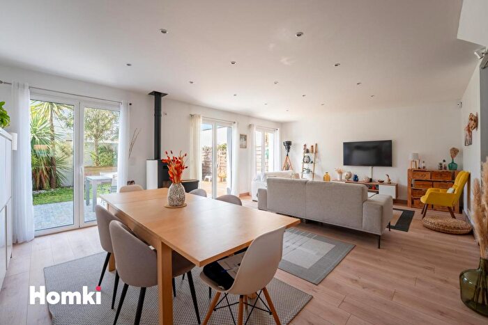 Maison à vendre - Mérignac, Arlac - 4 pièces - 3 chambres