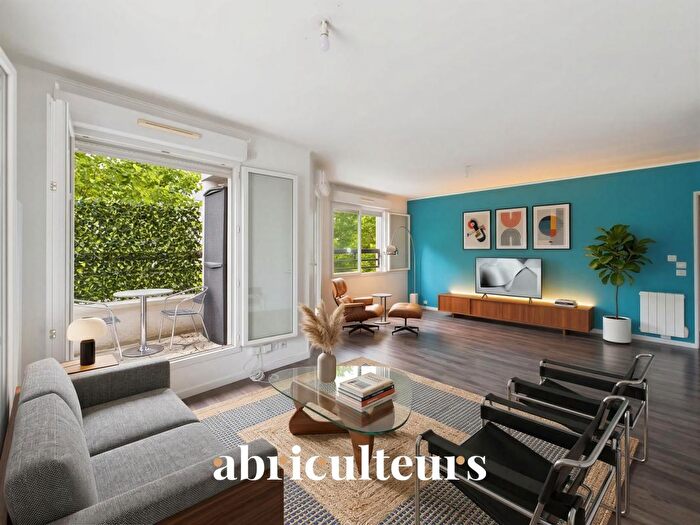 Villeneuve-la-Garenne, Centre-ville : Appartement 4 pièces à vendre