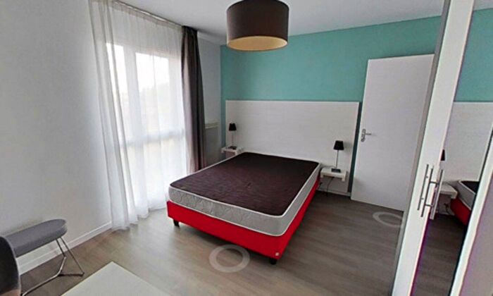 Saint Michel-Tertiales-Le Rôleur, Valenciennes - Appartement 1 pièce à louer