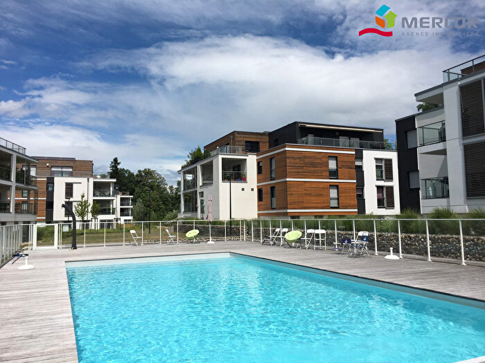 Appartement à louer - Strasbourg, Robertsau - 3 pièces - 2 chambres