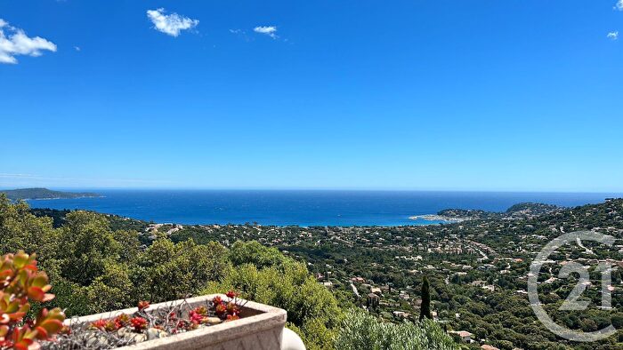 Maison à vendre - Cavalaire-sur-Mer, Moulin, Collières, Eau Blanche - 3 pièces - 2 chambres