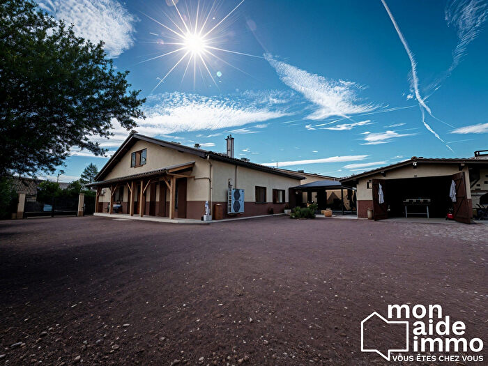 Maison à vendre - Coutras - 5 pièces - 3 chambres