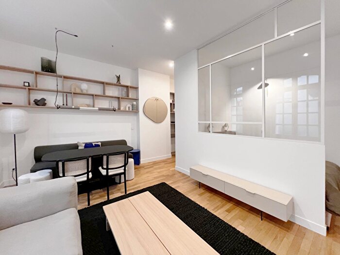Paris 16ème, Chaillot : Appartement 2 pièces à louer