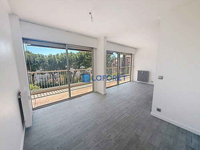 Appartement 3 pièces à louer - Nice, Corniche Fleurie