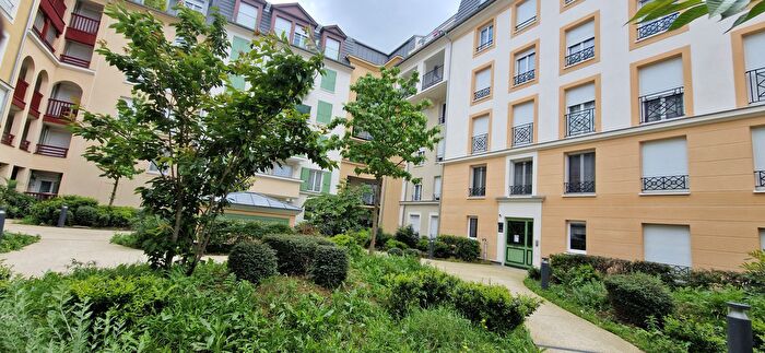 Le Blanc-Mesnil, Centre, Tilleuls : Appartement 3 pièces à louer