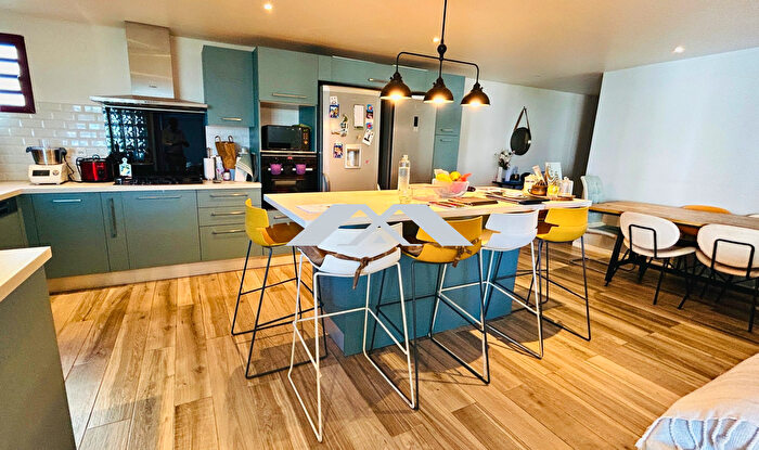 Appartement 4 pièces à vendre à Saint-Denis, Vauban