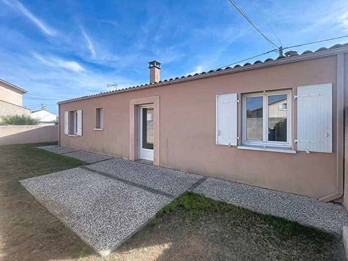 Maison 4 pièces à Tonnay-Charente, à vendre