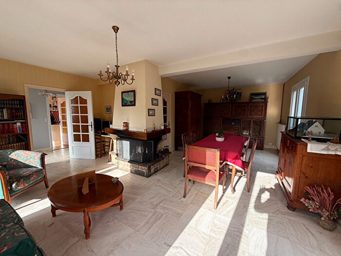 Maison à vendre - Le Rheu - 5 pièces - 4 chambres