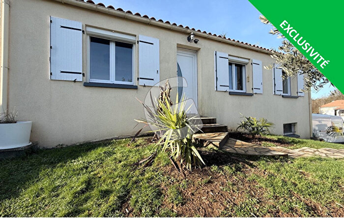 Maison à vendre - Le Champ-Saint-Père - 4 pièces - 3 chambres