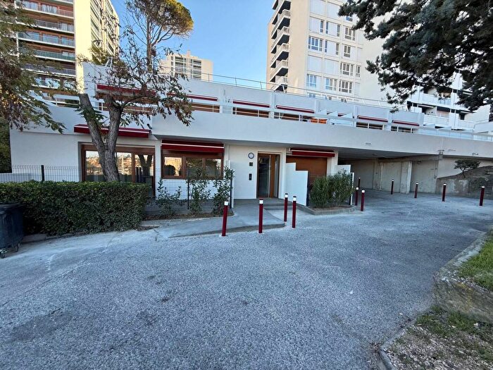 Appartement à louer - Montolivet, Marseille ème arrondissement - 3 pièces - 2 chambres