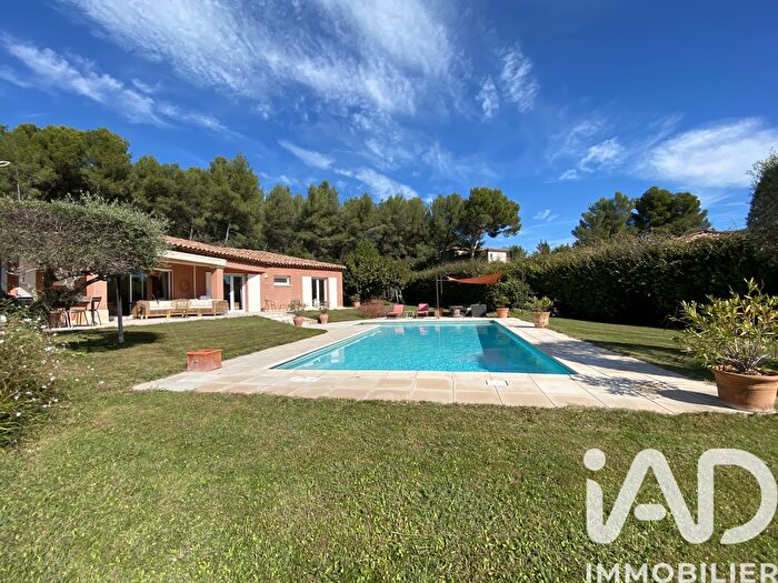 Maison à vendre - Eyguières - 6 pièces - 4 chambres