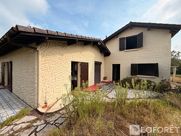 Maison à vendre - La Teste-de-Buch, Centre-ville - 6 pièces - 4 chambres