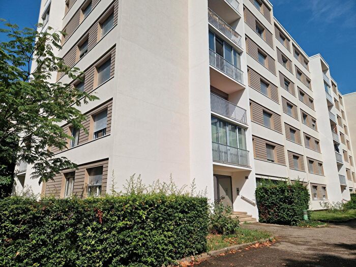 Appartement à vendre - Villeurbanne, Charmettes - 4 pièces - 2 chambres
