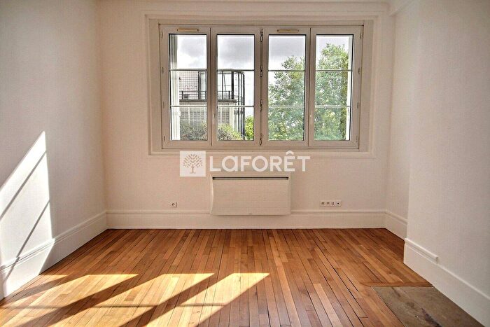Appartement à louer - République-Gare-Porte de Paris, Saint-Denis - 2 pièces - 1 chambre