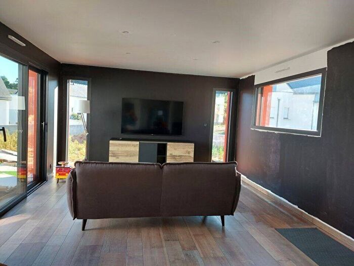 Maison à louer - Le Sourn - 4 pièces - 3 chambres