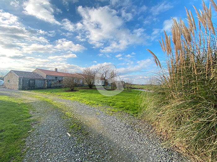 Maison à vendre - Angles - 5 pièces - 4 chambres