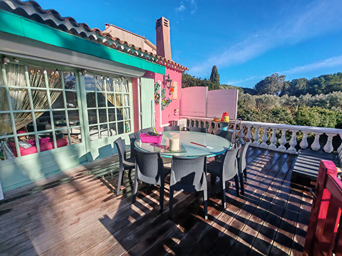 Maison à vendre - Hyères, Giens - 6 pièces - 3 chambres