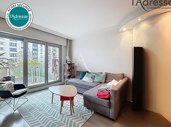 Appartement à vendre - Suresnes, Carnot, Gambetta - 3 pièces - 2 chambres