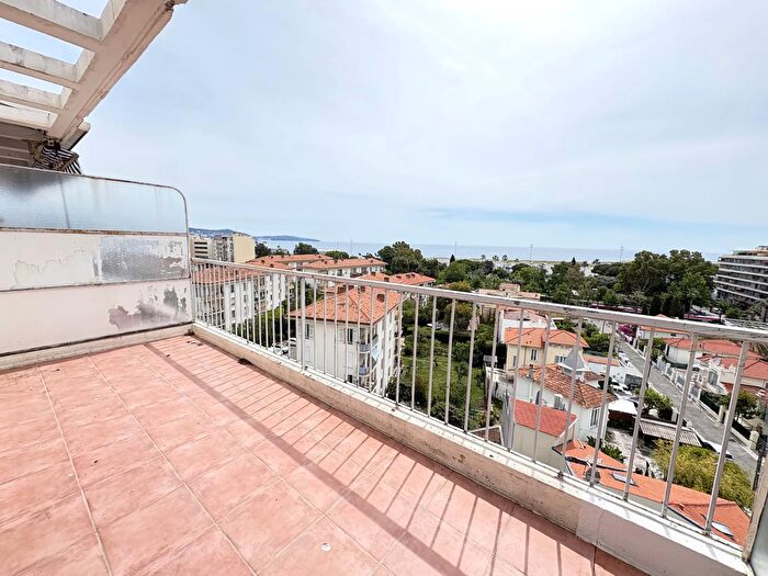 Appartement 2 pièces à Nice, Arenas, à vendre