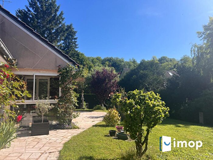 Maison 5 pièces à Villecresnes, à vendre