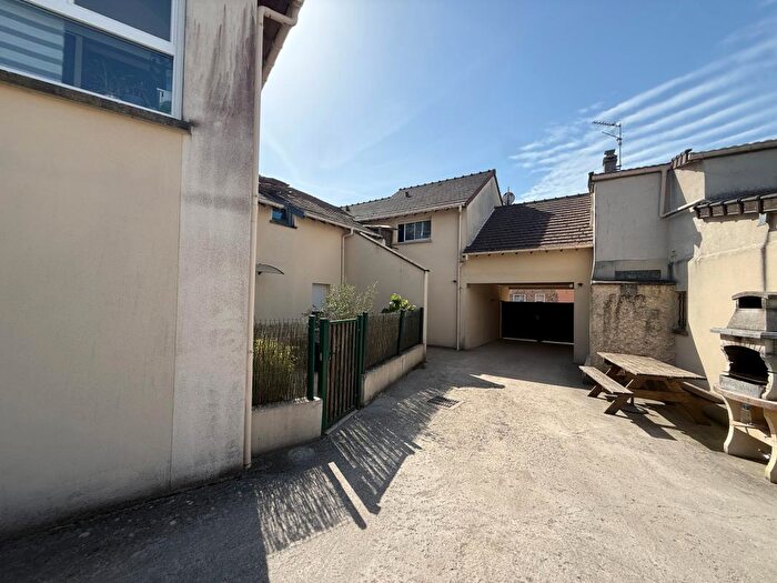 Villejust - Appartement 3 pièces à vendre