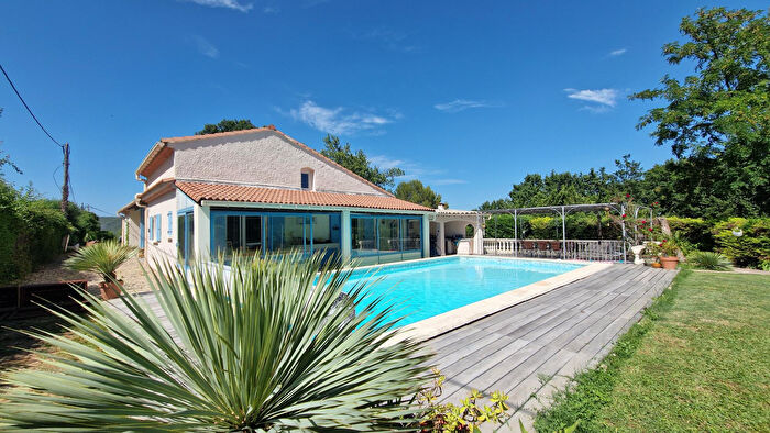 Saint-Julien-de-Peyrolas - Maison 4 pièces à vendre