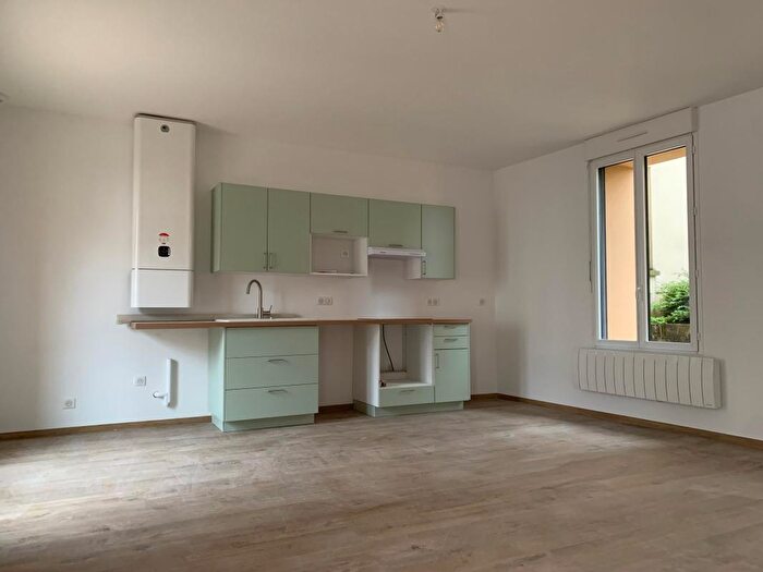 Maison à louer - Coulommiers, Centre-ville - 3 pièces - 2 chambres