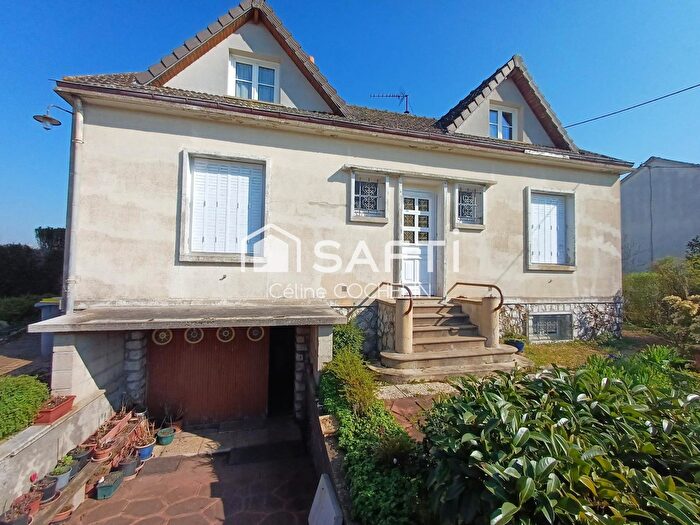 Maison à vendre - Alluyes - 6 pièces - 4 chambres