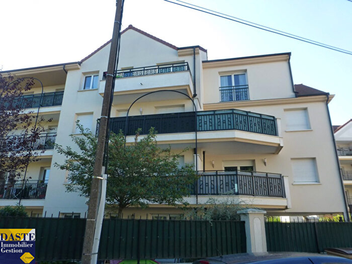 Appartement 2 pièces à Pontault-Combault, Mairie, Rouxel, à louer