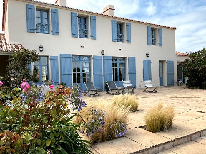 Maison à vendre - Noirmoutier-en-lîle, Centre-ville, Cinq Chemins - 12 pièces - 7 chambres