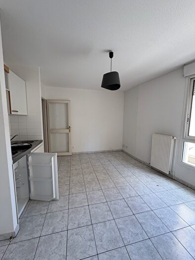 Appartement 1 pièce à louer à Rodez, Amphithéatre