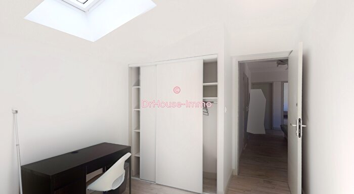 Appartement à louer - Écully, Les Serres, Vivier - 1 pièce - 1 chambre