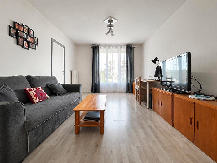 Appartement 4 pièces à Bron, Le Terraillon, à vendre