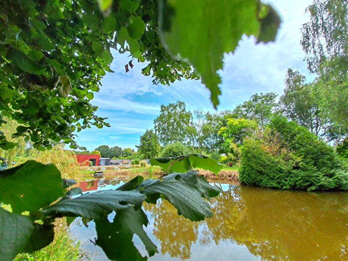 Maison à vendre - Baugé - 4 pièces - 2 chambres