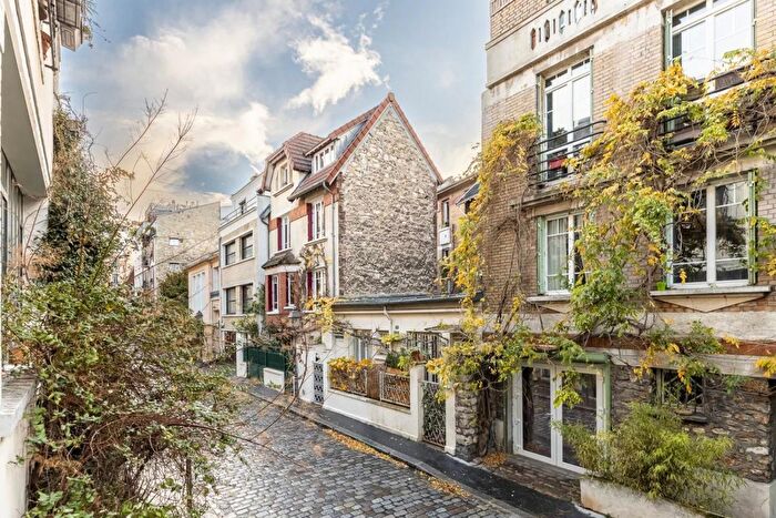 Appartement à vendre - Paris e , Mouzaia - 3 pièces - 2 chambres