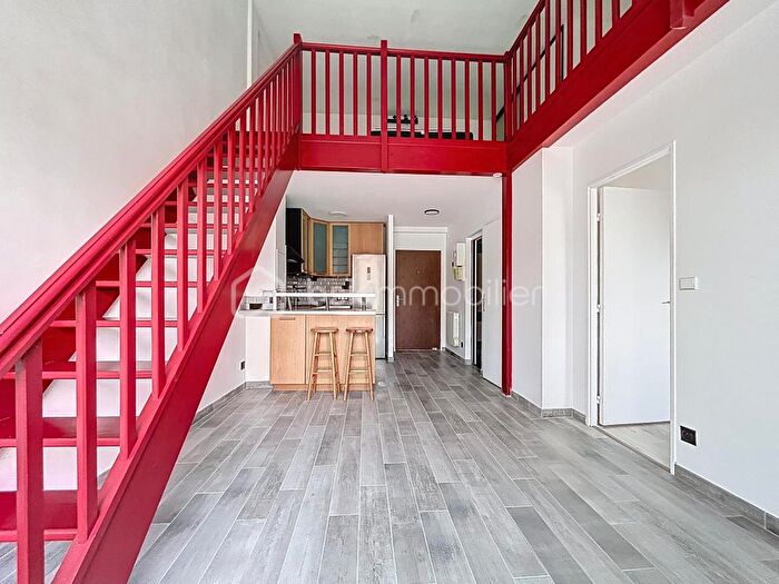 Appartement à vendre - Juvisy-sur-Orge, Centre-ville, Entrevoies, Seine - 3 pièces - 2 chambres